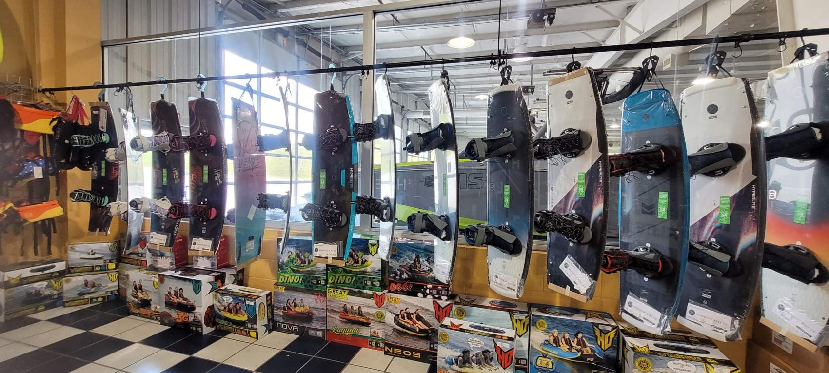 Pro Shop - Lake Cumberland Marine