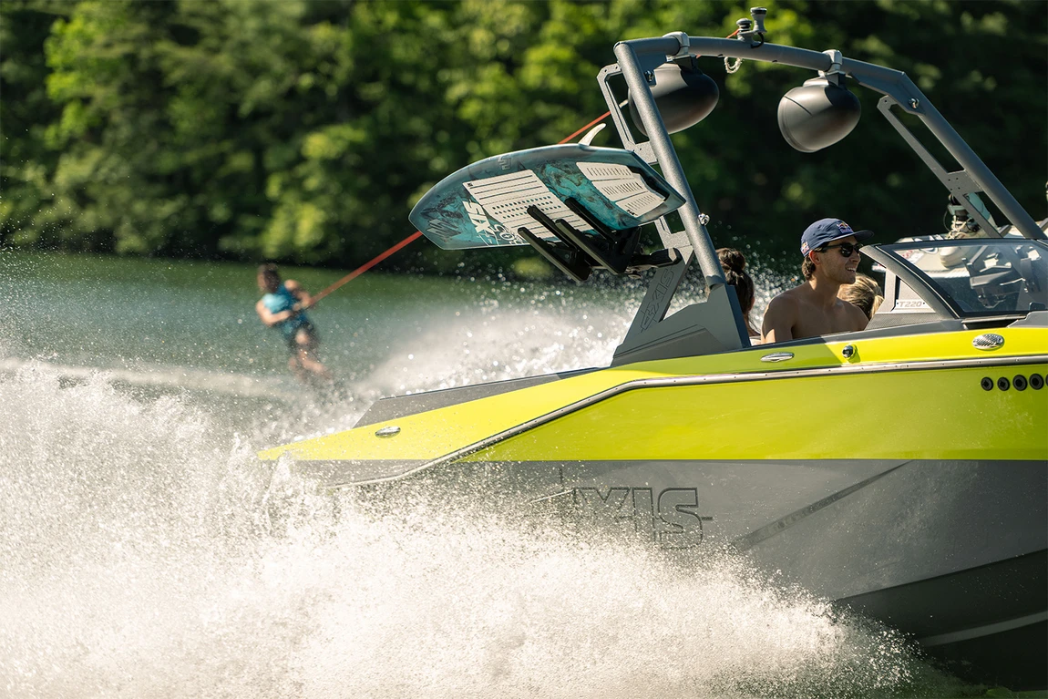 Axis Boat Service & Repair - Lake Cumberland Marine